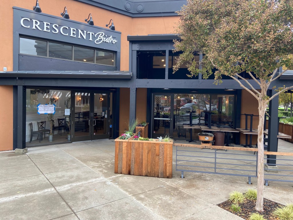 Gallery – Crescent Bistro